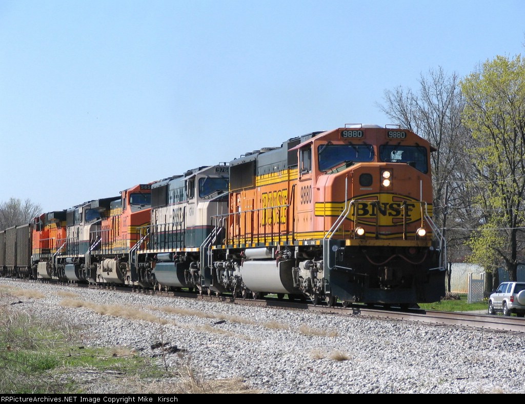 BNSF 9880